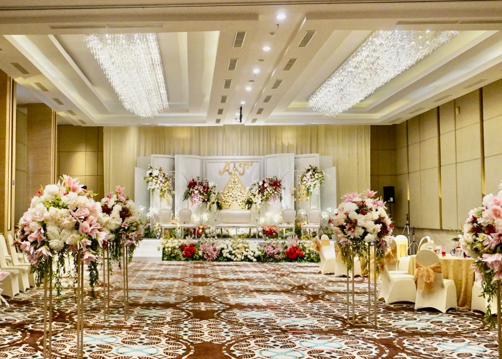 All Brides and Grooms-to-be Should Know About ASTON Solo Hotel's Wedding Package